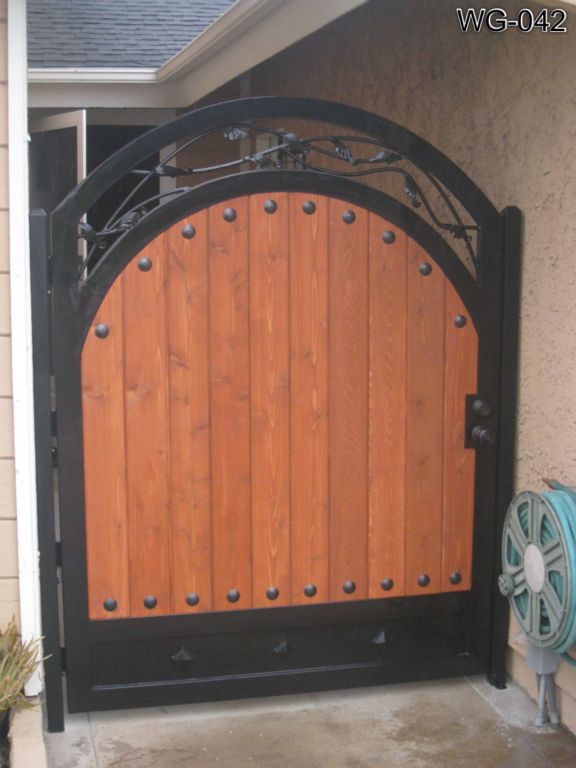 Wooden Gates: Elegant Entrance for your Home - Advanced Iron Concepts